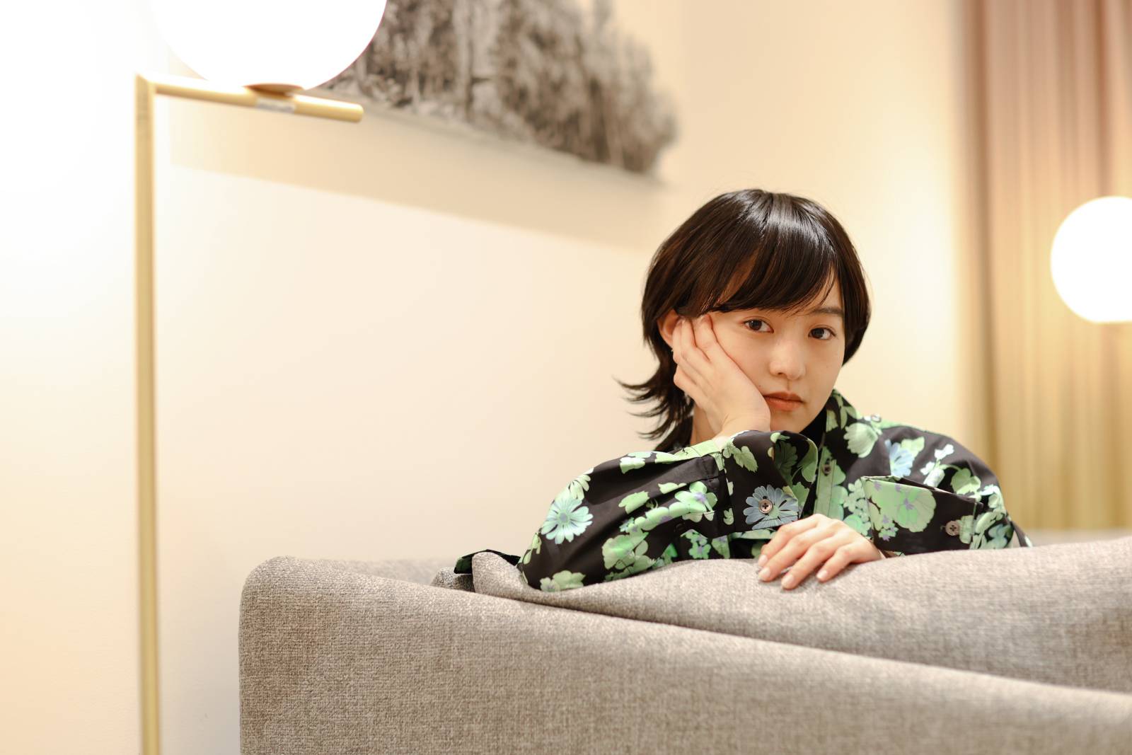 衝動的な『これをやりたい！』という気持ちを大切に。伊藤万理華さん単独インタビュー | 4MEEE