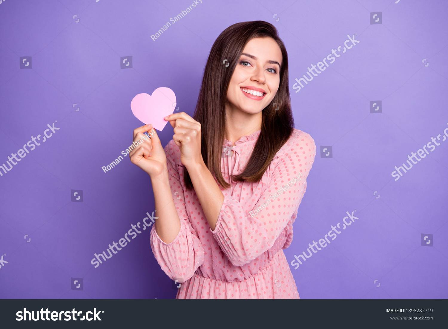 顔タイプ「アクティブキュート」さんにおすすめのバッグ10選♡似合うカバンをGET！ | 4MEEE