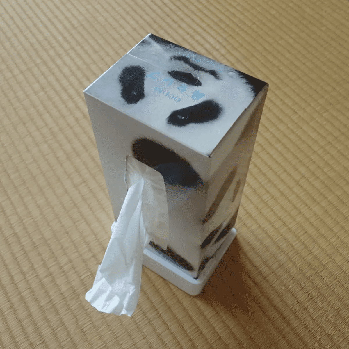 【ダイソー】ティッシュボックススタンドとは？縦置きできる100均便利アイテム | 4MEEE