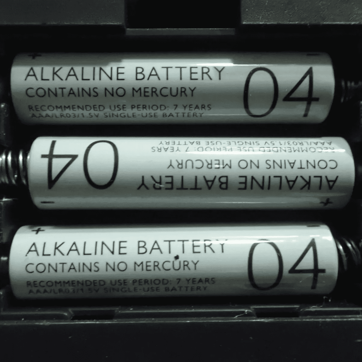 【ダイソー】アルカリ乾電池(単四形)とは？値段が安い100均おすすめアイテム | 4MEEE