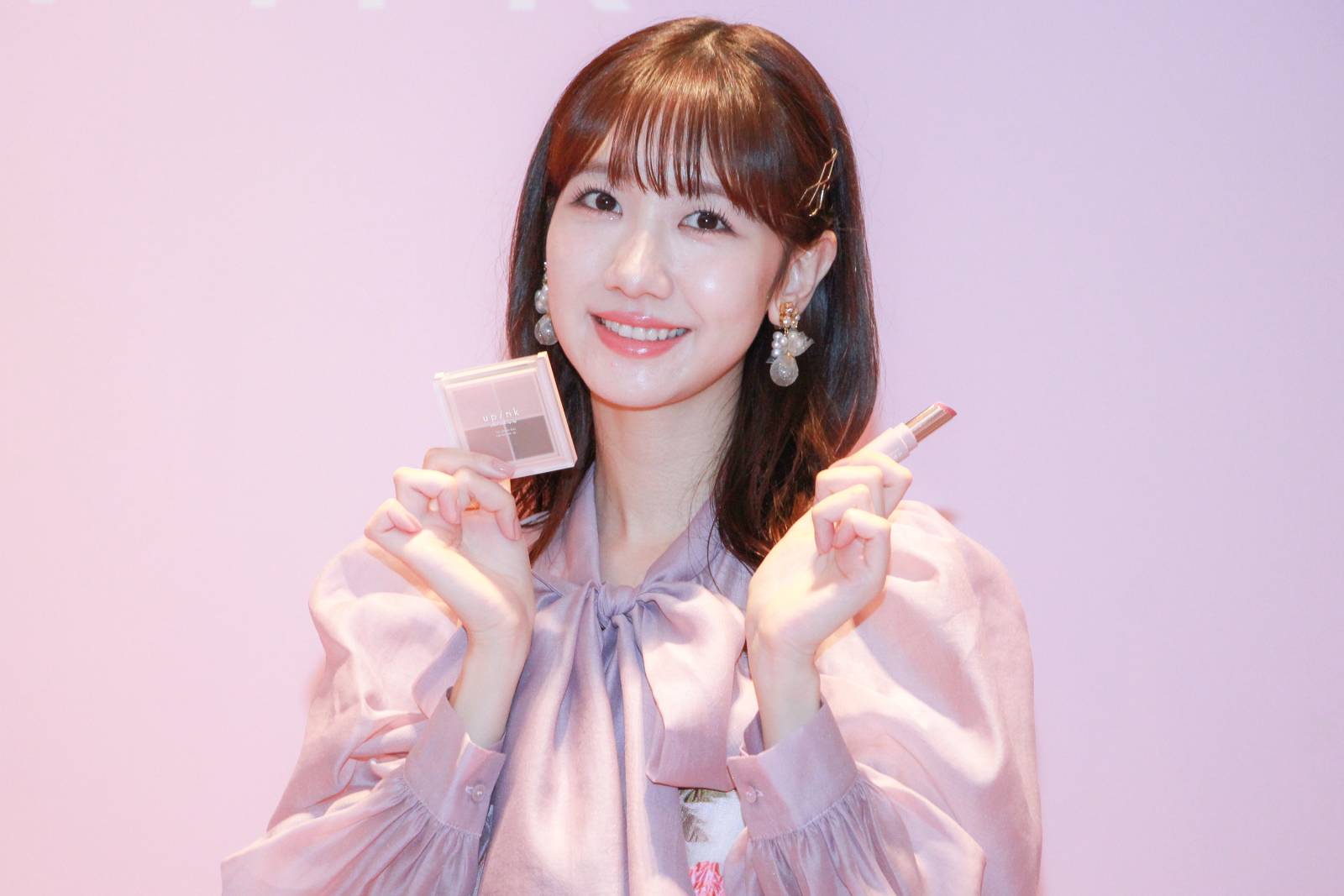 メイクは「自分のテンションを上げる手段」AKB48・柏木由紀さん特別インタビュー | 4MEEE