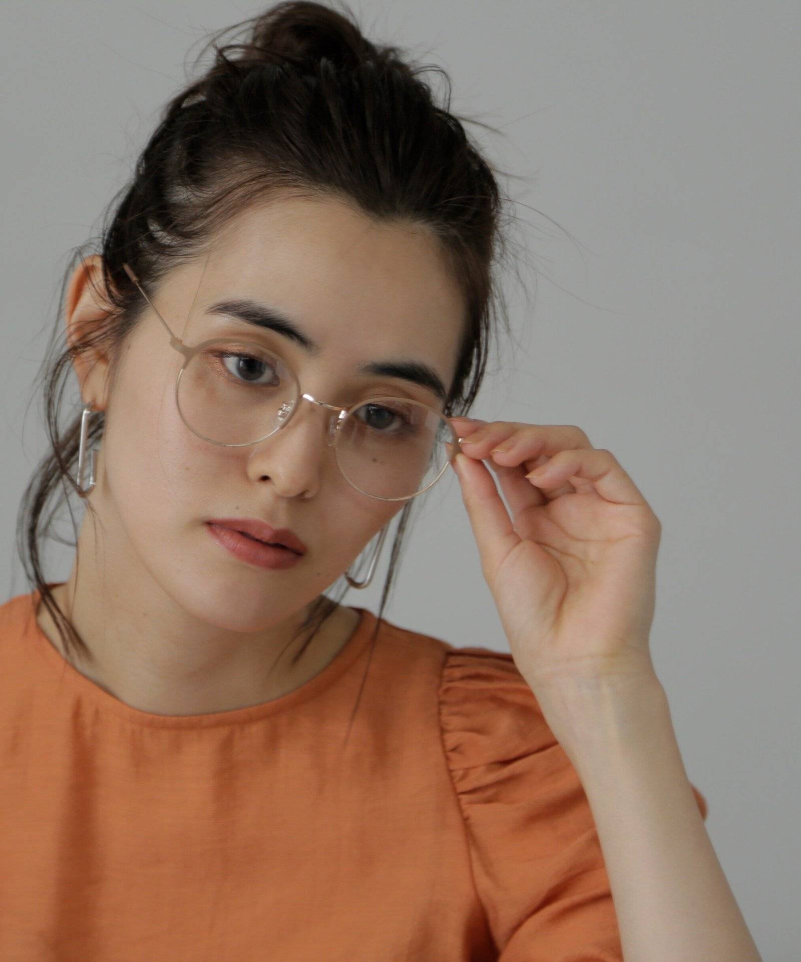 30代女性に似合うメガネおすすめ10選♪大人女子のおしゃれを格上げ！ | 4MEEE