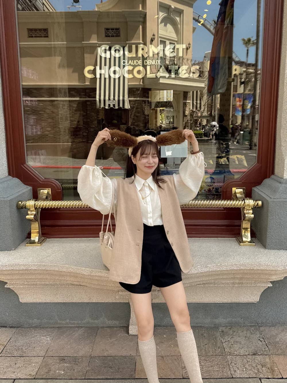 【ユニバ編】6月向きの服装おすすめ14選♪夏のUSJに最適なコーデとは？ | 4MEEE