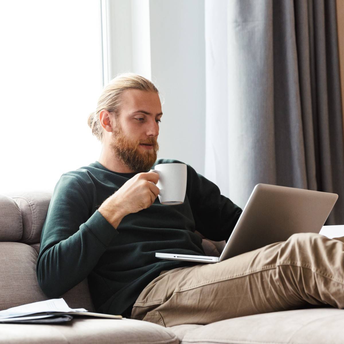 正直、めちゃくちゃ危険です……。感情的な40代50代男性の特徴5選 | 4MEEE