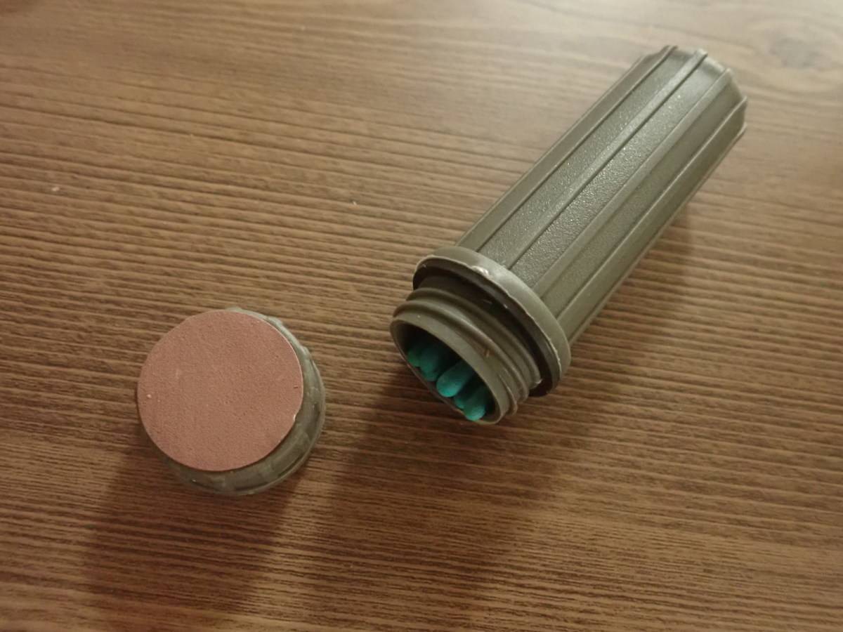 【ダイソー】アウトドア用ラウンドマッチボックスとは？100均アイテム | 4MEEE