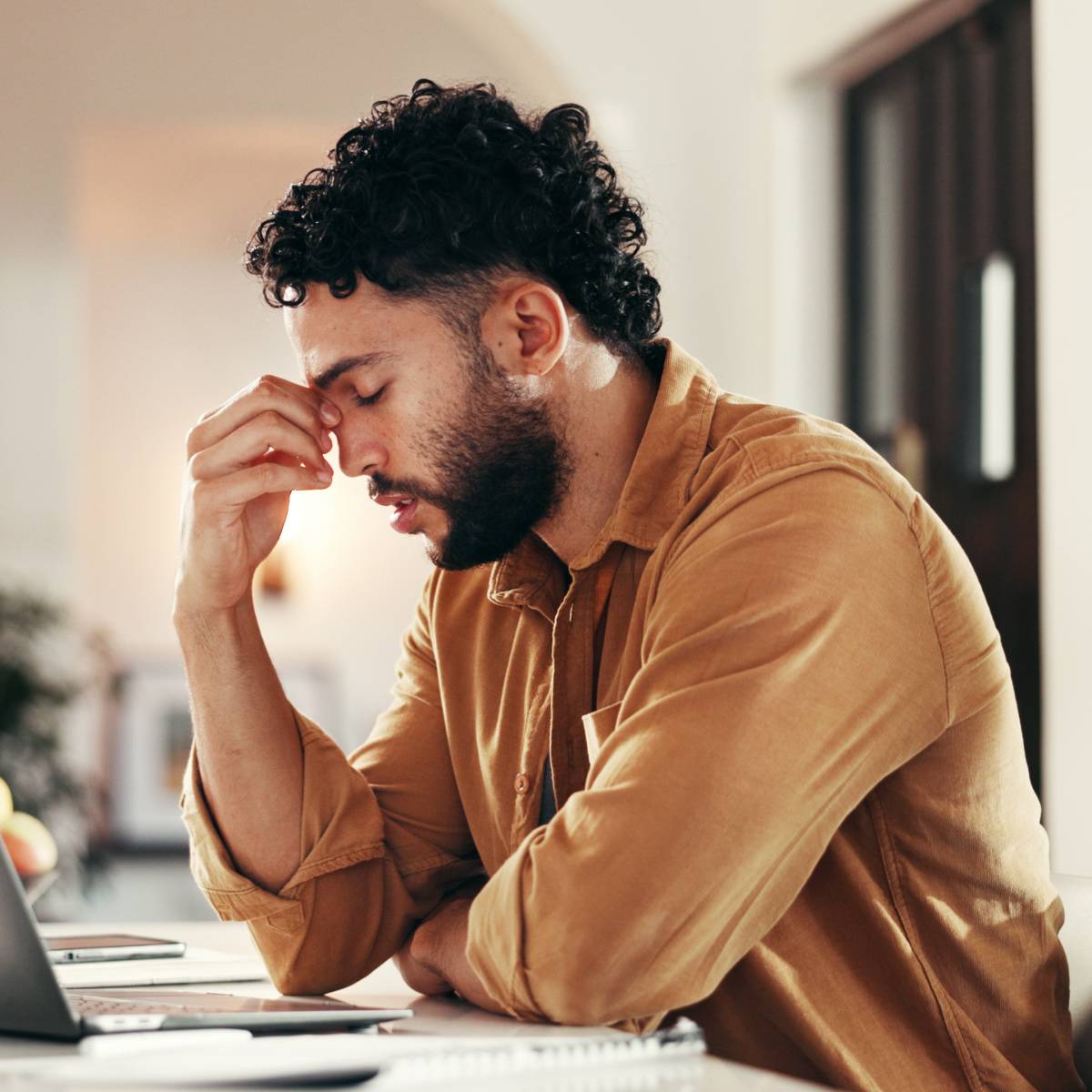 かっこよくても願い下げです。器用貧乏な40代50代男性の特徴5選 | 4MEEE