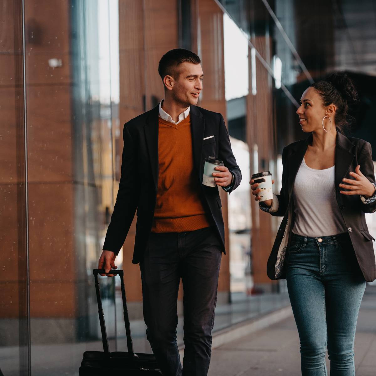 実はファンが多い。モテることに気づかない40代50代男性の仕草5選 | 4MEEE