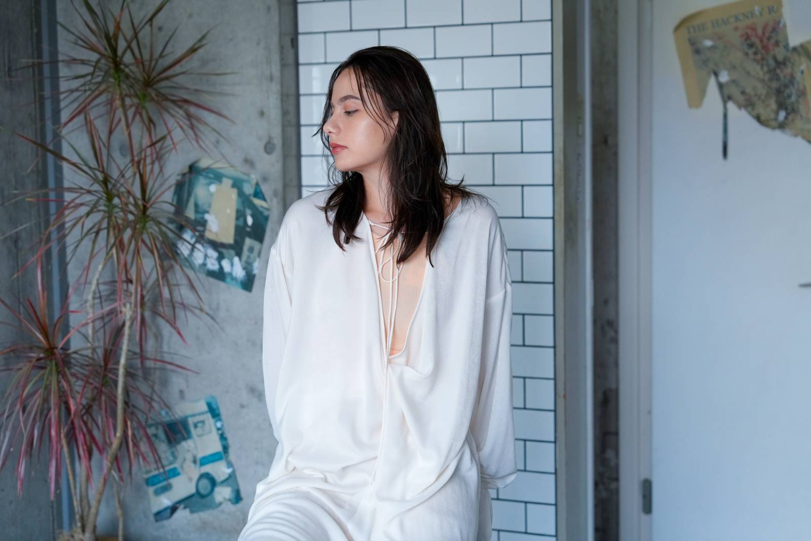 カリスマ美容師・エザキヨシタカ氏監修！新商品「iYON イオントリートメントブラシ」発売 | 4MEEE